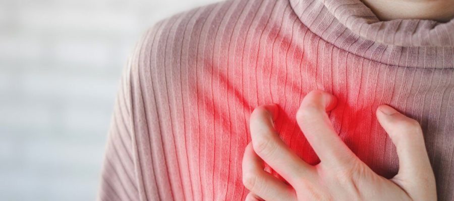 Woman's ‘pulled muscle’ turned out to be blood clots in both her lungs ...